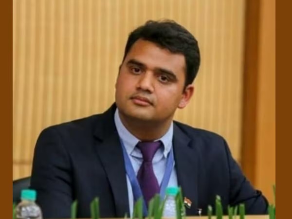 Who is IAS Avnish Kumar rai Budaun new District Magistrate became IAS ...