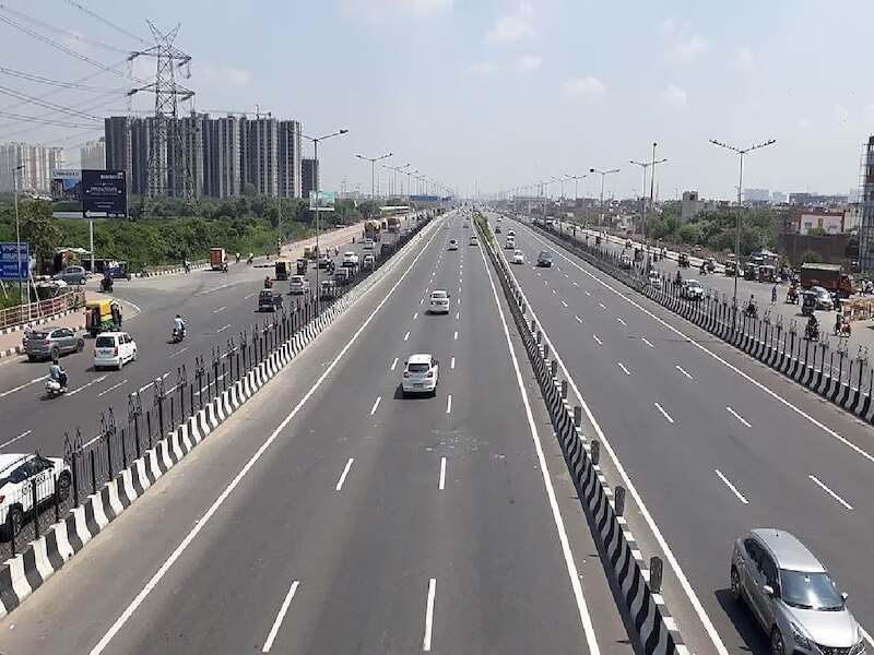 This expressway of UP will be 6 lane high speed will be available from ...