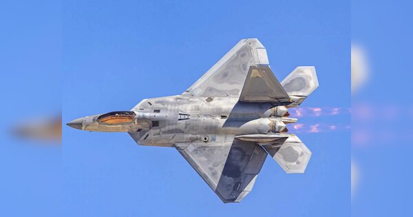 Us f22 fighter jet upgraded with infrared sensors to shoot enemies ...