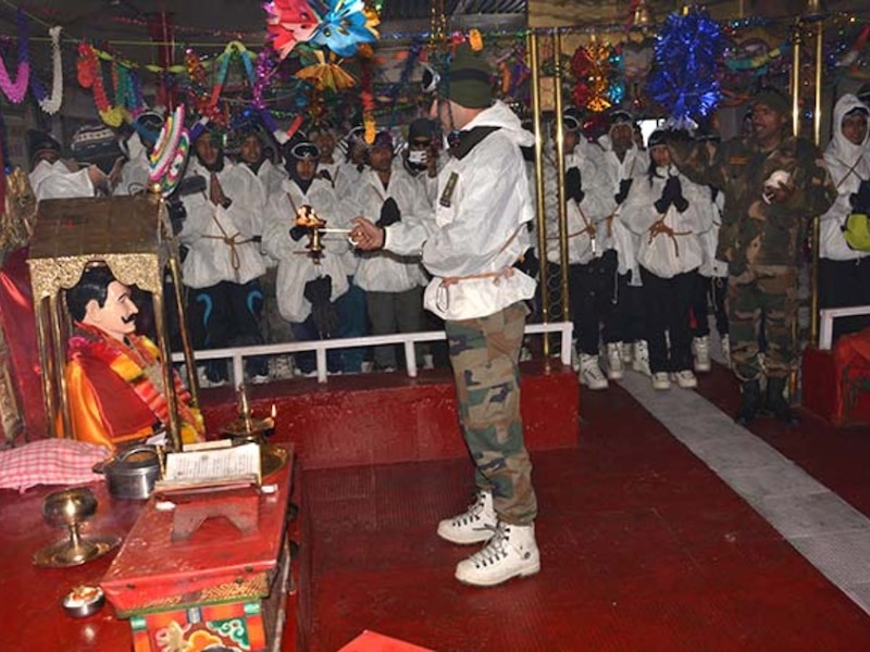 OP Baba mandir always save life blessing indian Soldier in Indian Army ...