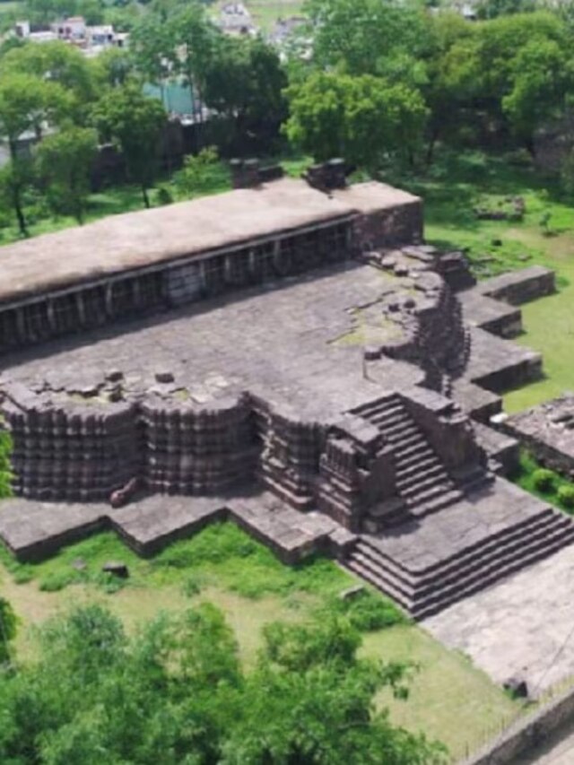 mp tourism know the mysterious history of beeja mandal or vijay mandir ...