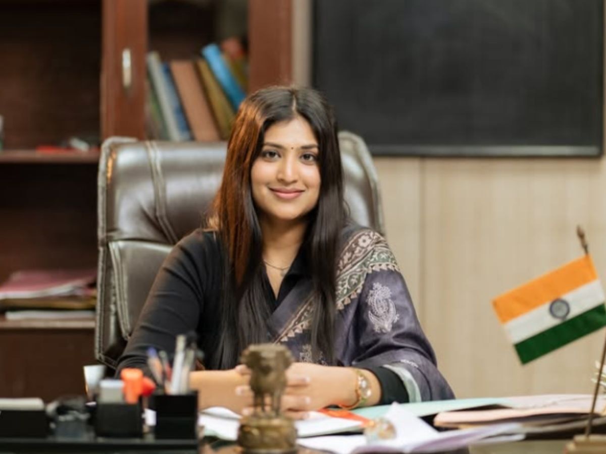 IAS Priyanka Goel got failed 5 times in upsc exam but cracked in 6th ...
