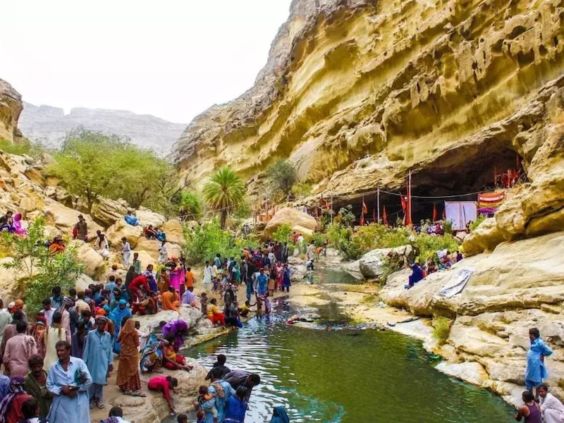 hinglaj mata mandir baclochistan famous for pakistan army fear to go ...