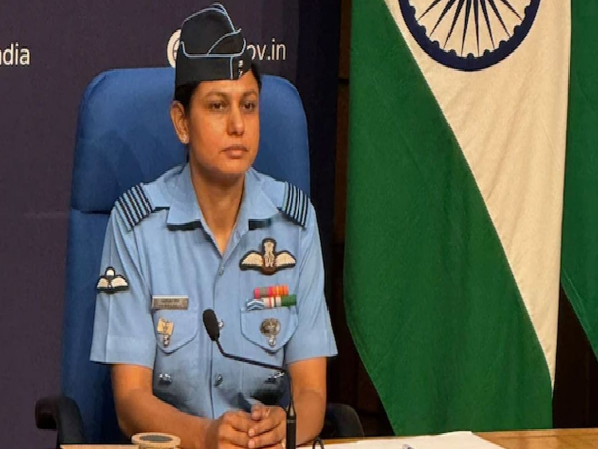 lucknow born wing commander vyomika singh seen in combat uniform during ...