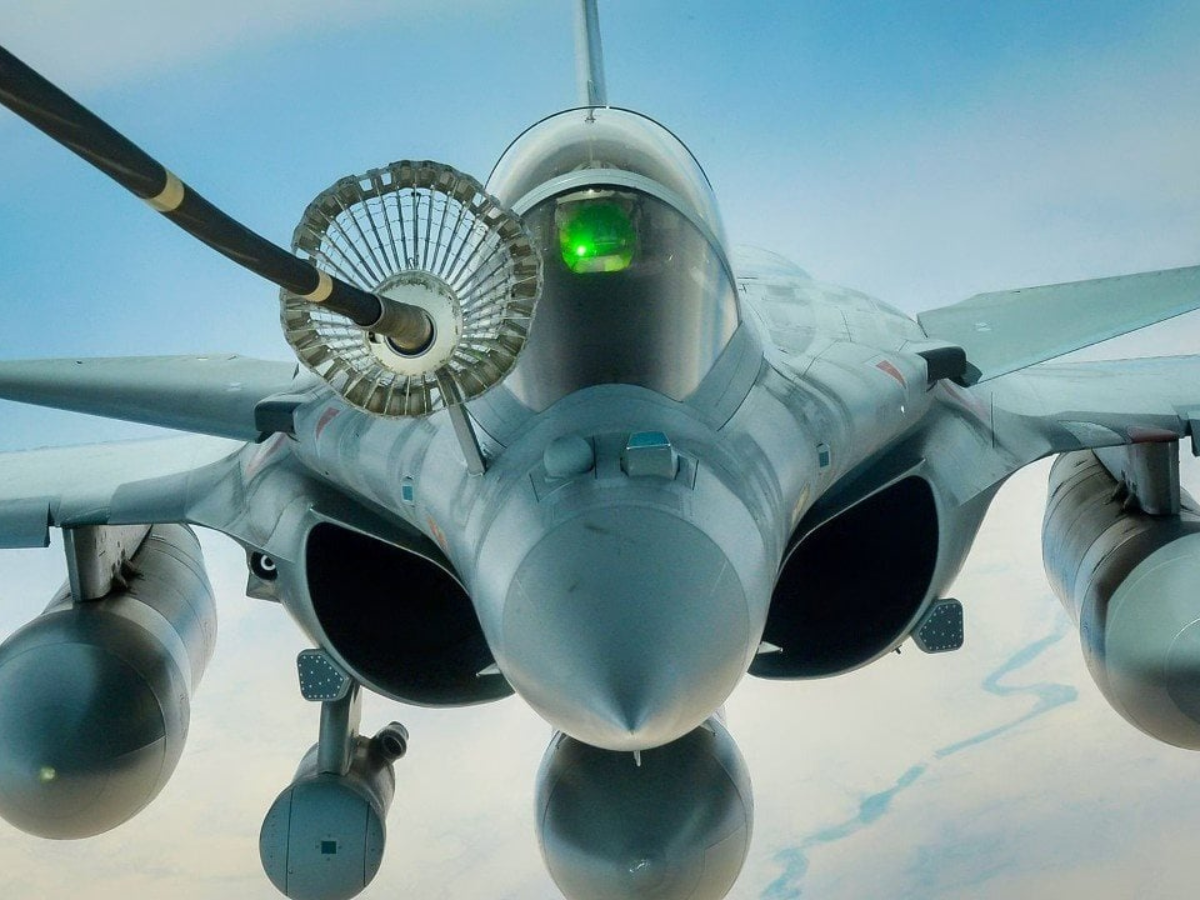 india pak tensions what is the top speed of rafale and fuel consumption ...