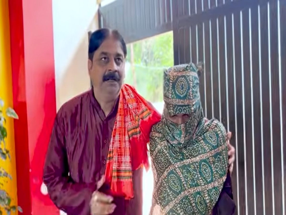 Bhojpuri Actor Anand Mohan Reached Hotel With Girl See Pictures | 'बस ...