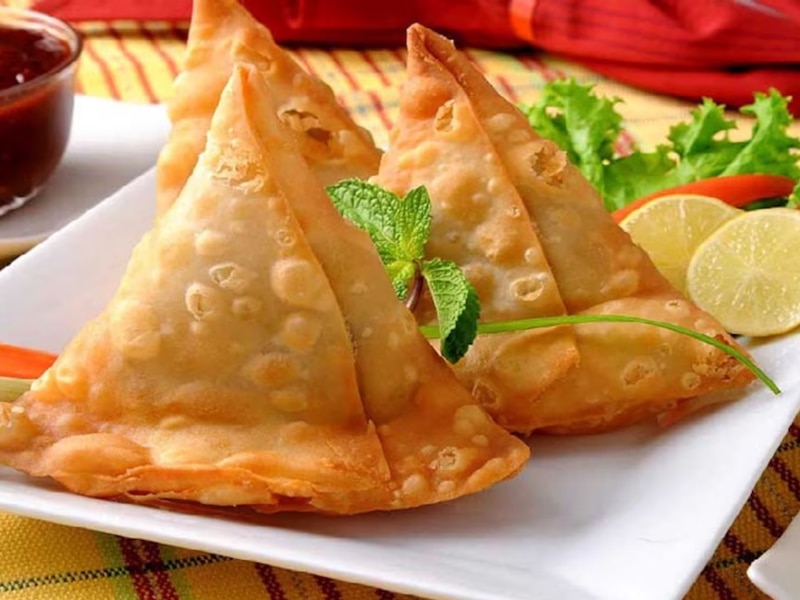 indore samosa not only gives taste but also removes stress know about ...