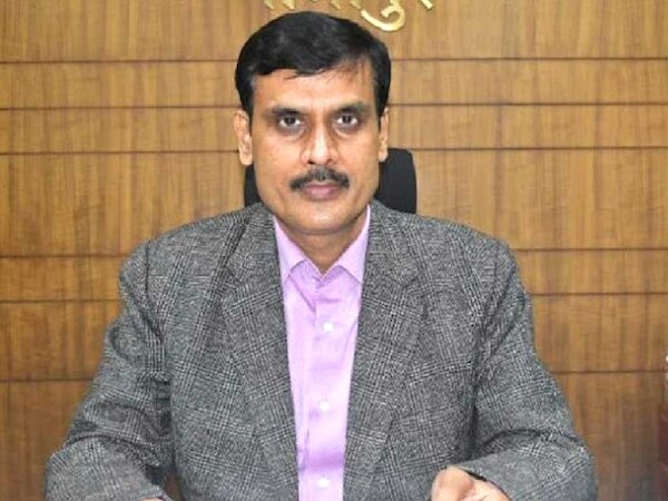who is new dm of ballia district mangala prasad singh has taken charge ...