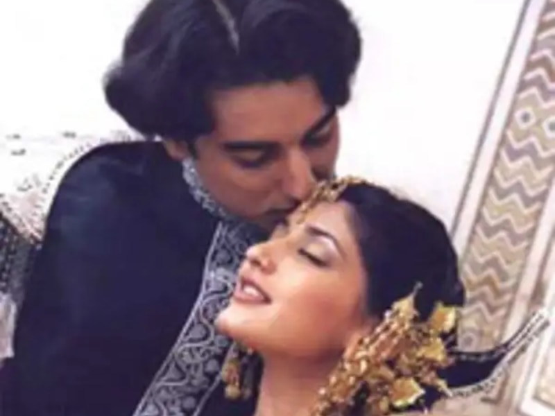 26 Years Old Bollywood Superhit Song Ae Nazneen Suno Na Actor Kunal ...