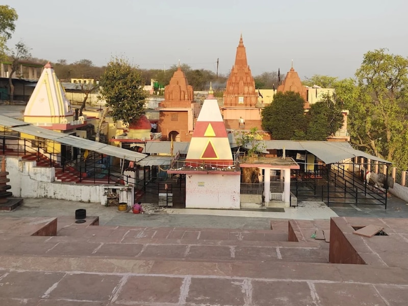 gwalior shani lok ainti shanichara temple in madhya pradesh tourism ...