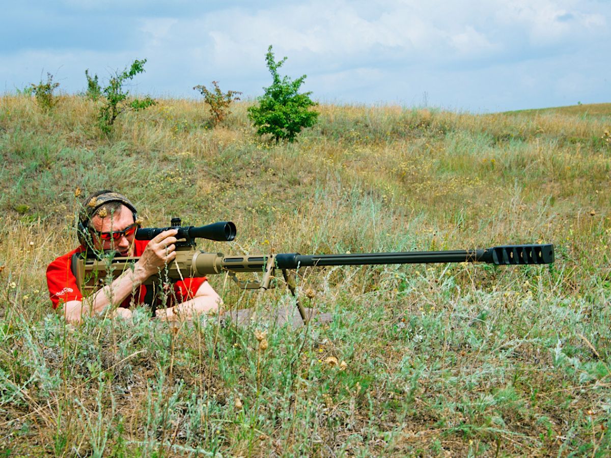 Gun with highest range in the world Snipex Alligator rifle | दुनिया की ...