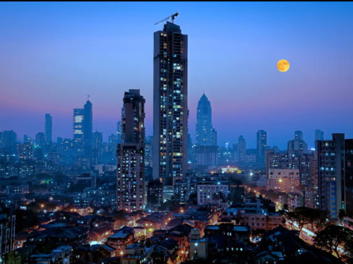 which is biggest city in the india by area and population compare ...