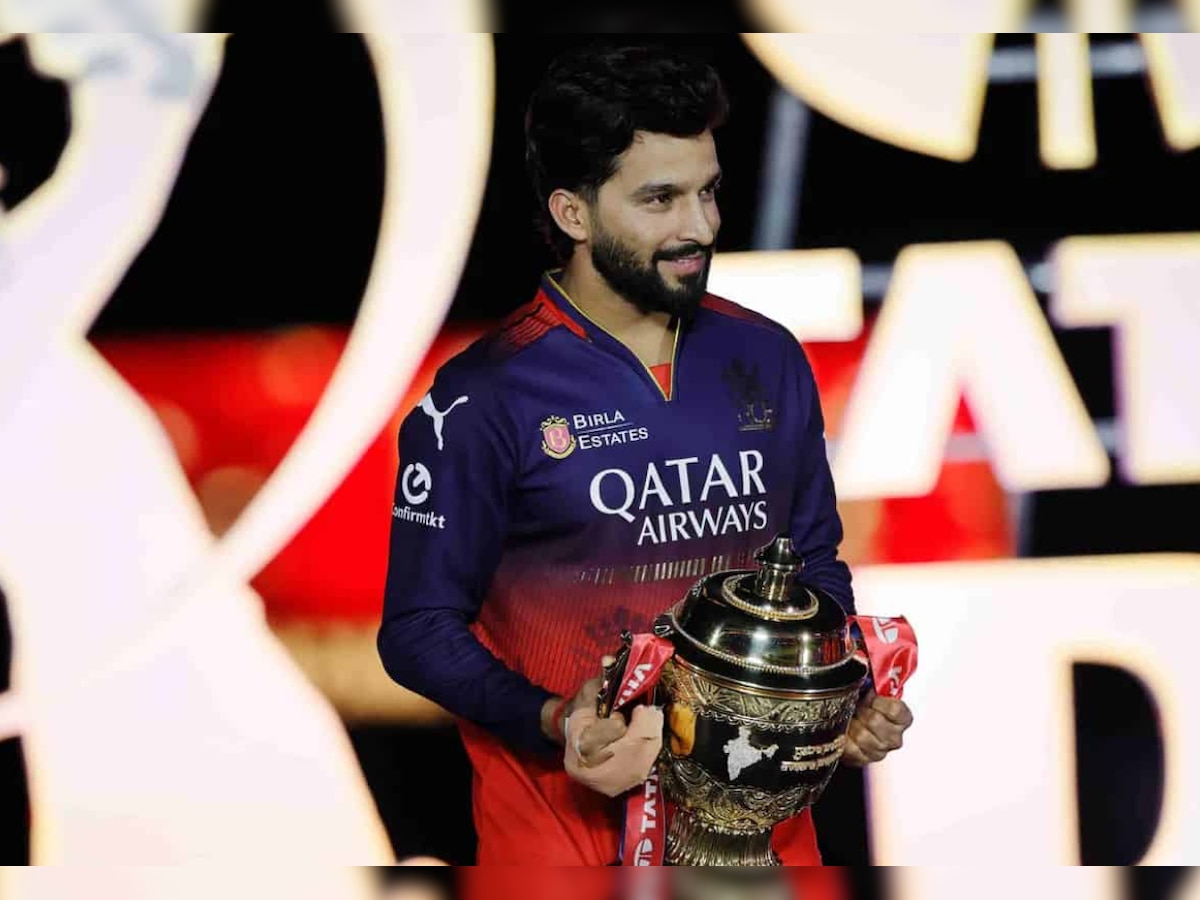 RCB Team Celebration Photos After Wins Maiden IPL Trophy in 18 Years ...