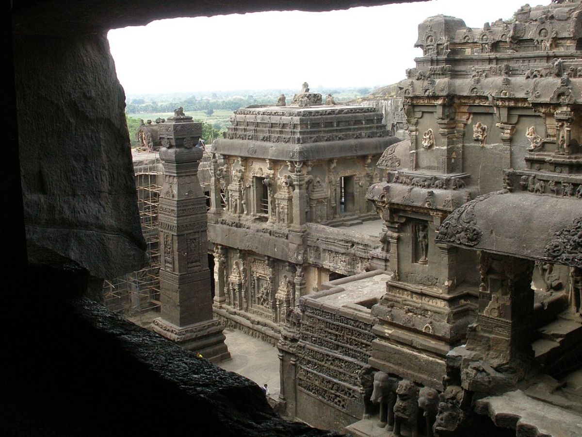 mysterious cave in India Ellora caves know its historical facts | एक ...