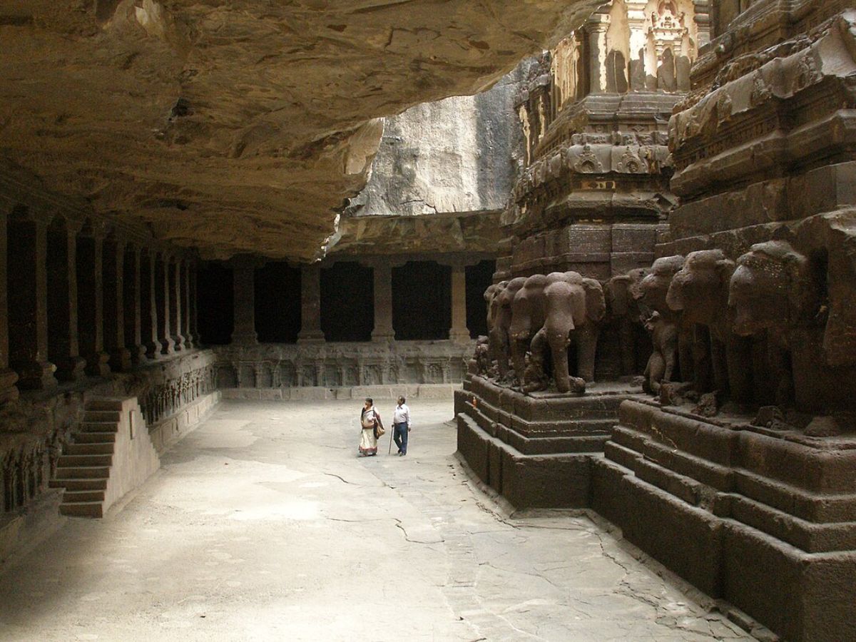 mysterious cave in India Ellora caves know its historical facts | एक ...