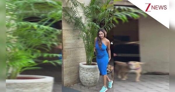51 aged Malla aka Malaika Arora spotted in one shoulder blue dress no ...