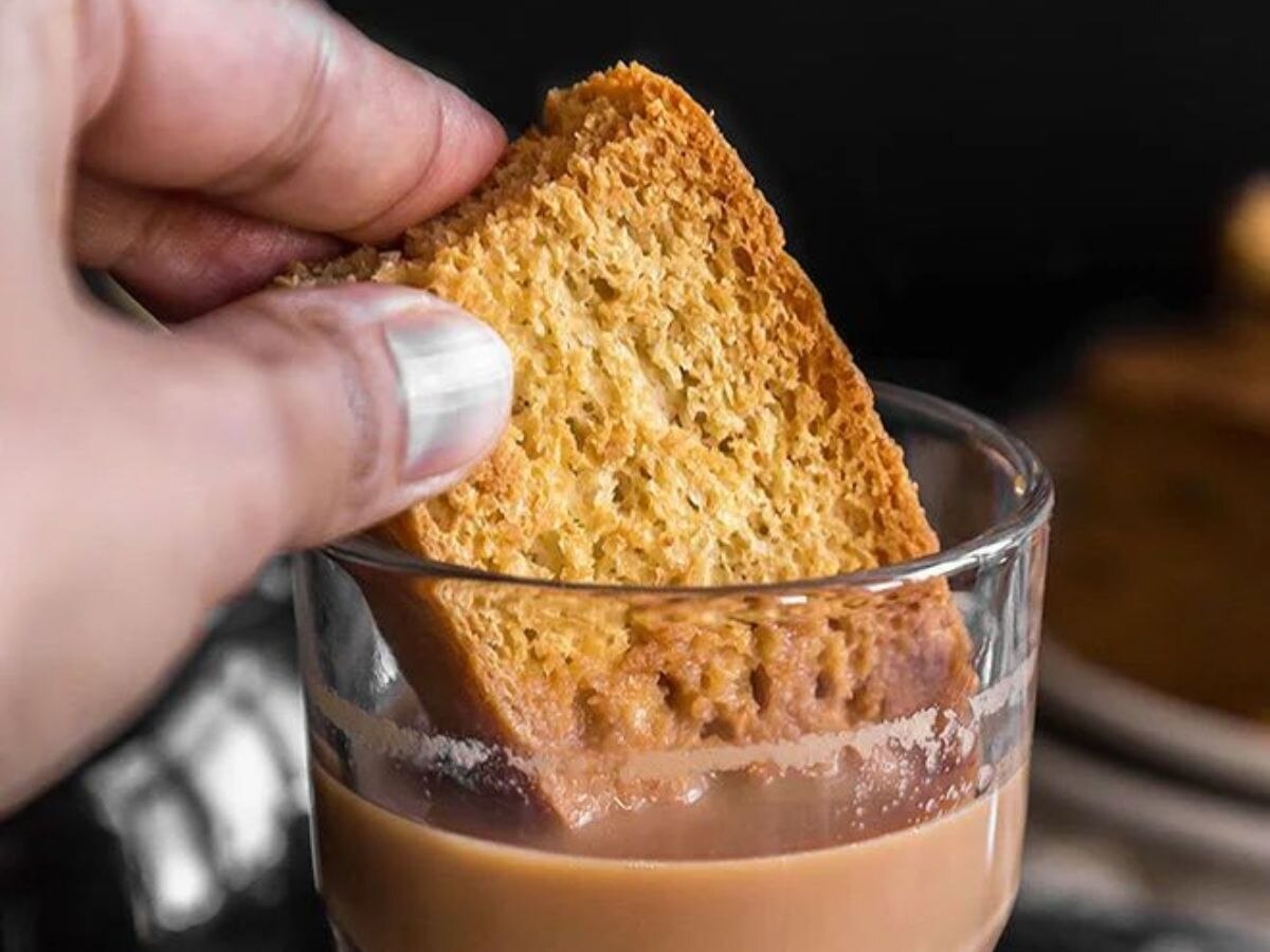 health tips rusk roast can cause heart attack risk rusk ko chai ke sath ...