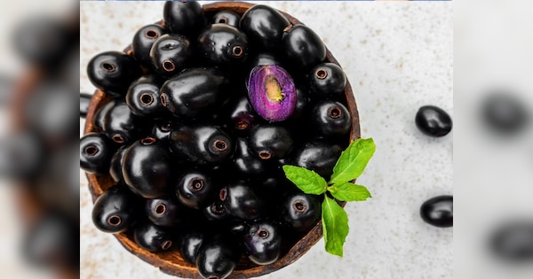4 people should avoid eating jamun know its side effects | इन 4 लोगों ...