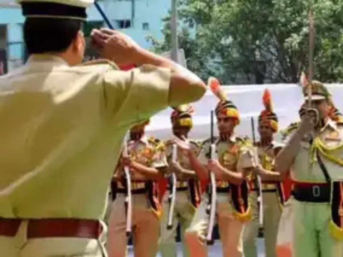UP Police Constable Salary allowance training schedule and posting ...