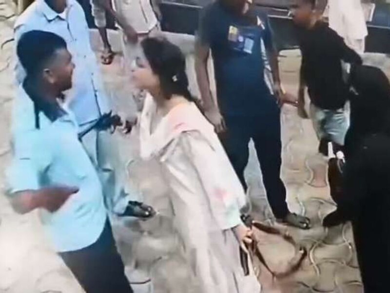 who is hardoi girl ariba pistol pointed at petrol pump attendant police ...