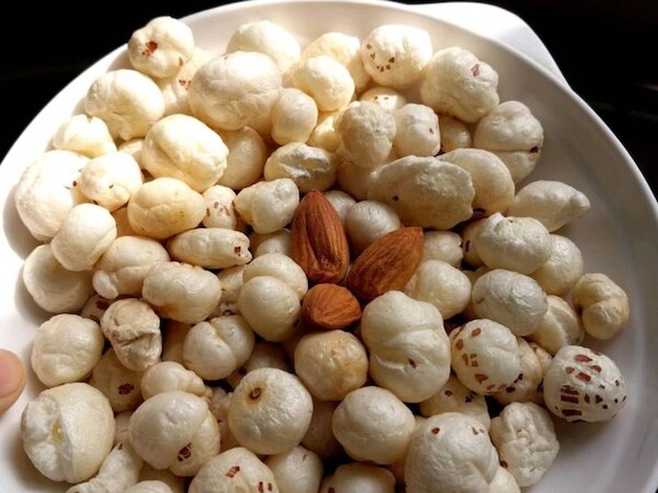 benefits of roosted Makhana in ghee Makhane ke fayde | ब्लड शुगर ...