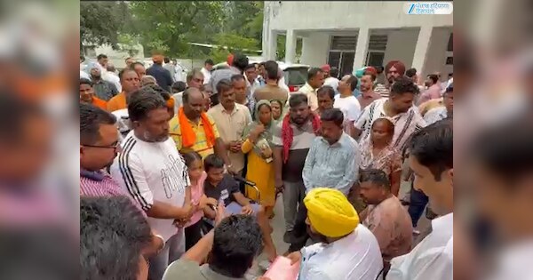 Nangal News: ''ਸਾਡਾ ਐੱਮ ਐਲ ਏ'' ਪ੍ਰੋਗਰਾਮ ਤਹਿਤ ਸਿੱਖਿਆ ਮੰਤਰੀ ਨੇ ਲੋਕਾਂ ਦੀਆਂ ...