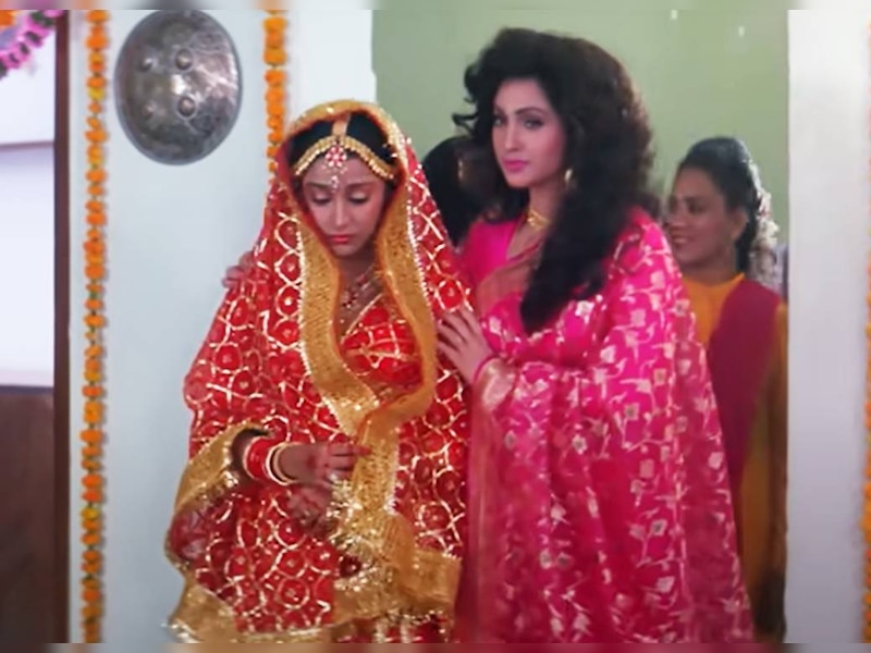 29 Years Old Bollywood Superhit Song Babul Ka Ghar Chod Ke Beti Piya Ke ...