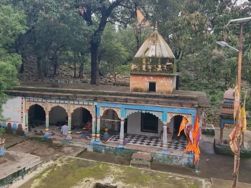 mp panchmukhi hanuman mandir pond ghee history chanderi famous temple ...