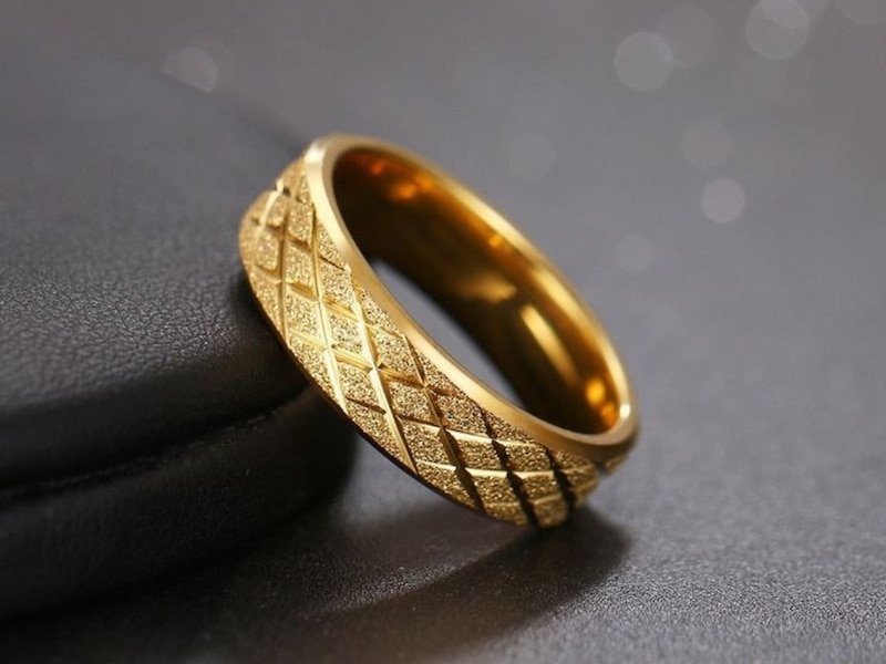 fashion tips men gold ring designs latest men gold rings in 5 to 6 gram ...