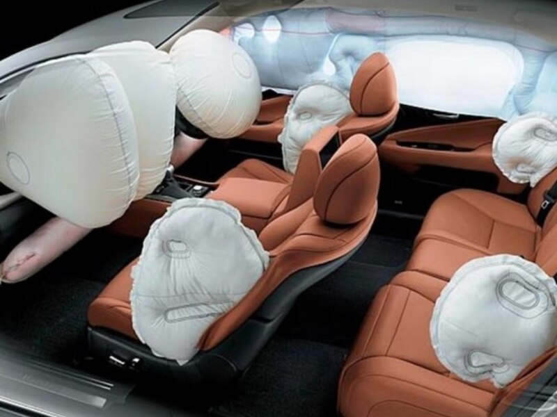 Airbags are hidden in these places in the car know about | कार में इन जगहों पर छिपे होते हैं ...