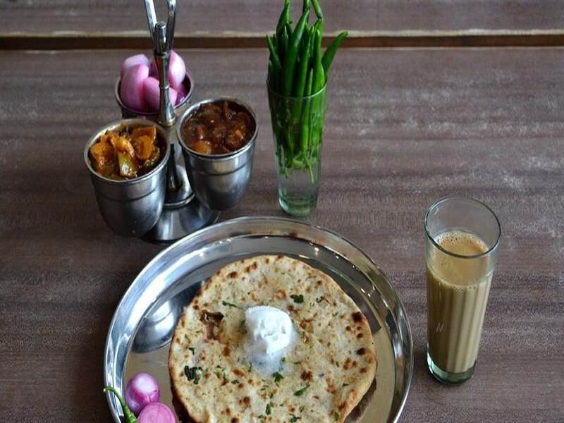 why Murthal paratha is famous। Murthal amrik Sukhdev Dhaba Owner ...