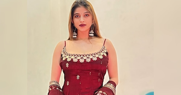 Bhojpuri actress Komal Singh glamorous look photos go viral on social ...