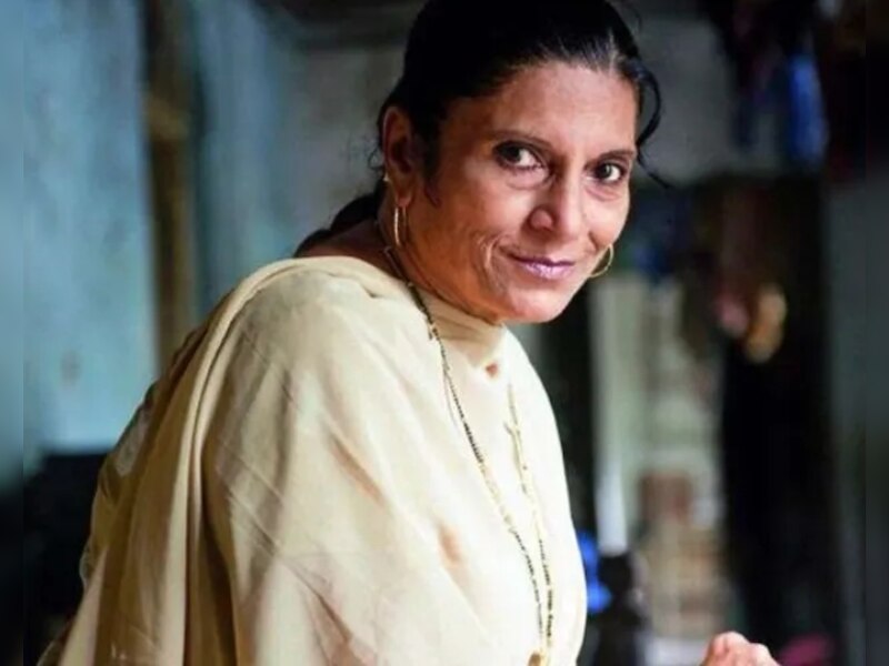 69 Year Old India First Stuntwoman Reshma Pathan Played Double Role ...