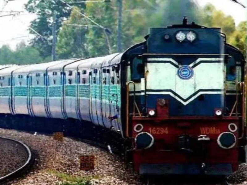 do you know oldest train name in UP 100 years old lucknow mail called ...