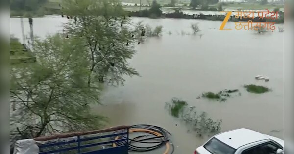 ashoknagar after heavy rain in mungaoli waterlogged in many streets and ...