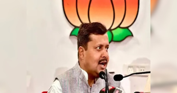 Tejashwi Yadav accepted defeat before elections, boycott just an excuse ...