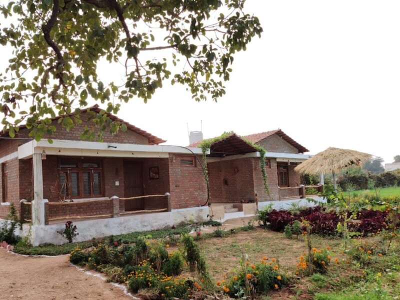 famous ladpura village niwadi orchha known for its beatu best place to ...