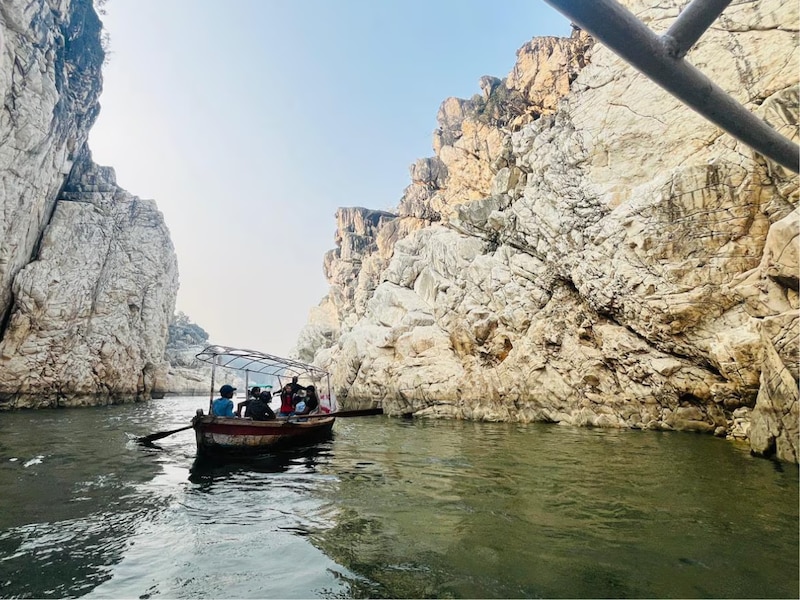 jabalpur rock marbles bhedaghat best travel destination to visit in mp ...