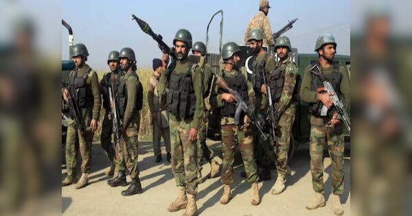 Pak army firing on pashtuns people read the detail | Pak ने निहत्थे ...