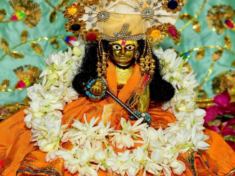 janmashtami 2025 If you are bringing Laddu Gopal home than know laddu ...