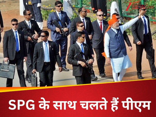 Spg commando deployed for indian pm security carry black briefcase ...