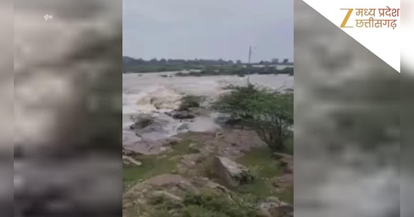 morena tribal youth trappe in flood of sank river rescued after 5 hours ...