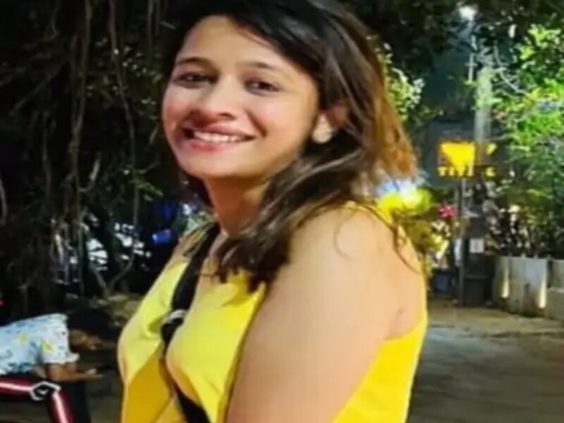 raipurs beautiful peddler navya malik supplies drugs at vip night ...
