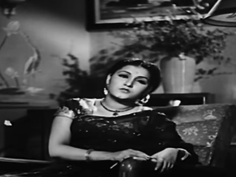 1946 Record Breaker Chartbuster Movie Anmol Ghadi Chillar Budget Earn 1 ...
