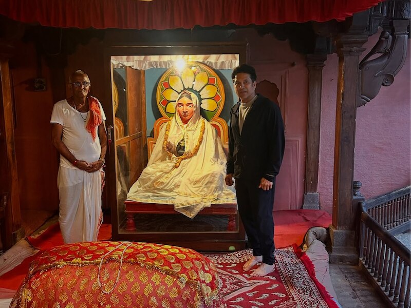 former cricketer sachin tendulkar visits maheshwar city of madhya ...