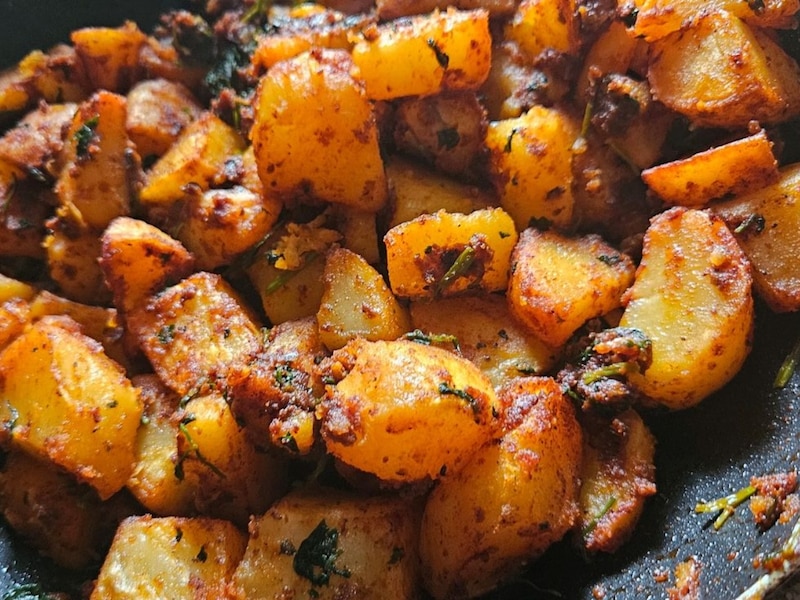 nepali aloo chutney recipe how to make spicy aalu chutney at home | आलू ...