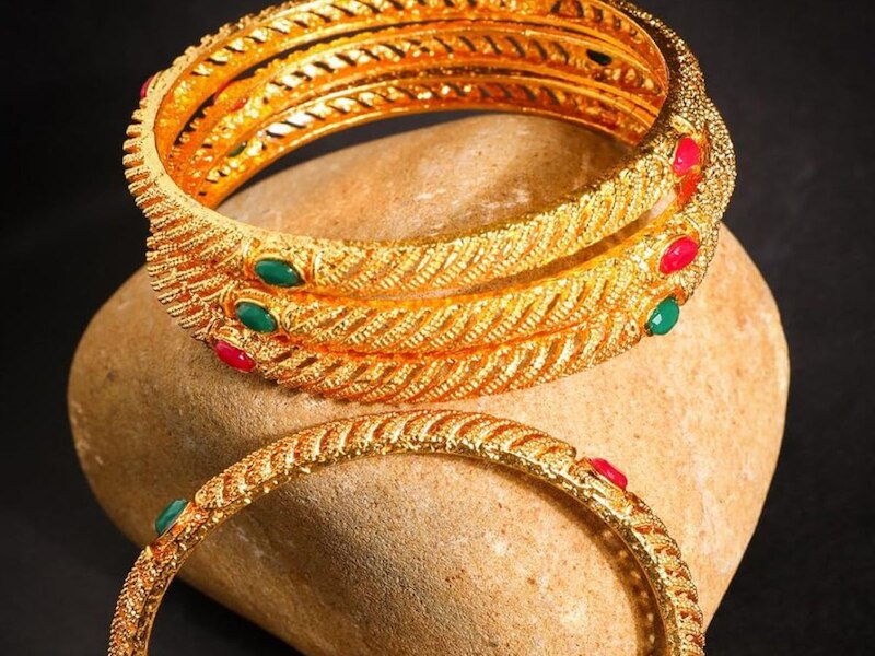 5 Latest beautiful bangles designs are best for hands | हाथों को सजाने ...