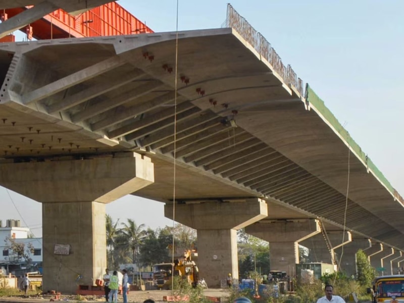 Quarsi flyover aligarh work update placing girders on pillars retaining ...