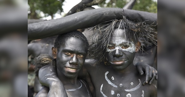 weird tribes Sambia tribe perform heinous act to transform boys into men | लड़कों को मर्द बनाने ...