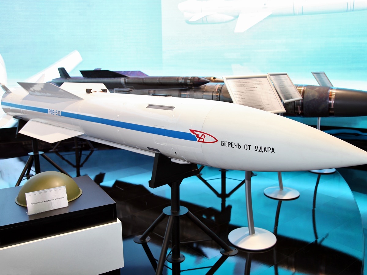 Indian Air Force Su 57 fighter jet missiles R 77M R37M Kh69 Zircon hypersonic know its speed ...